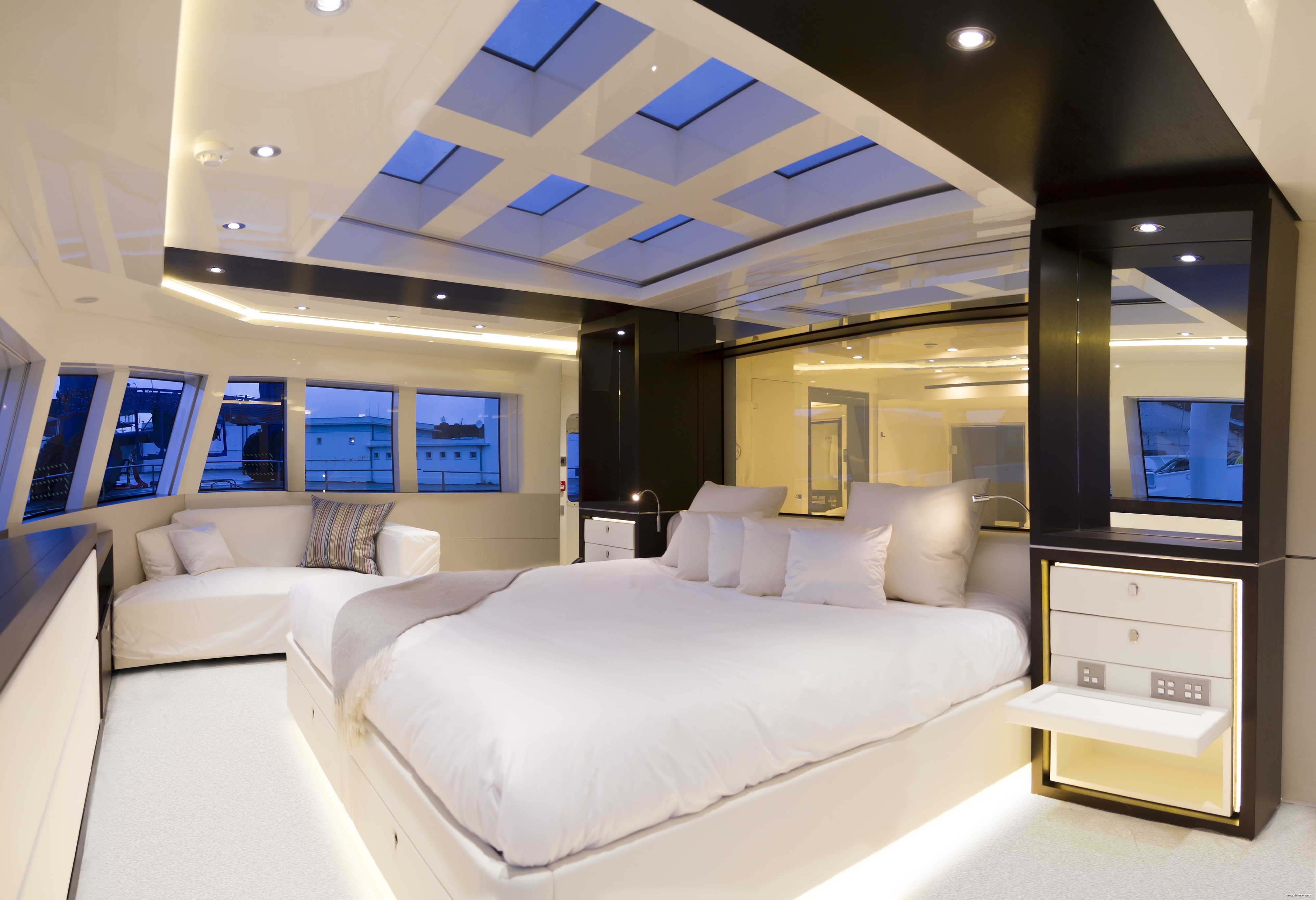 Master Cabin Image Gallery - Master Cabin - Main Master Cabin Taken ...